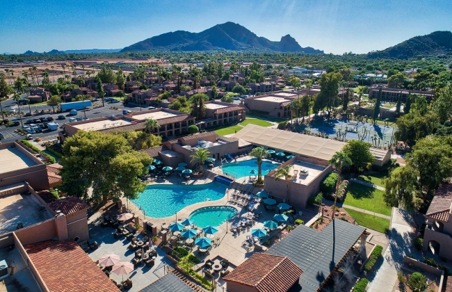 Scottsdale plaza resort store